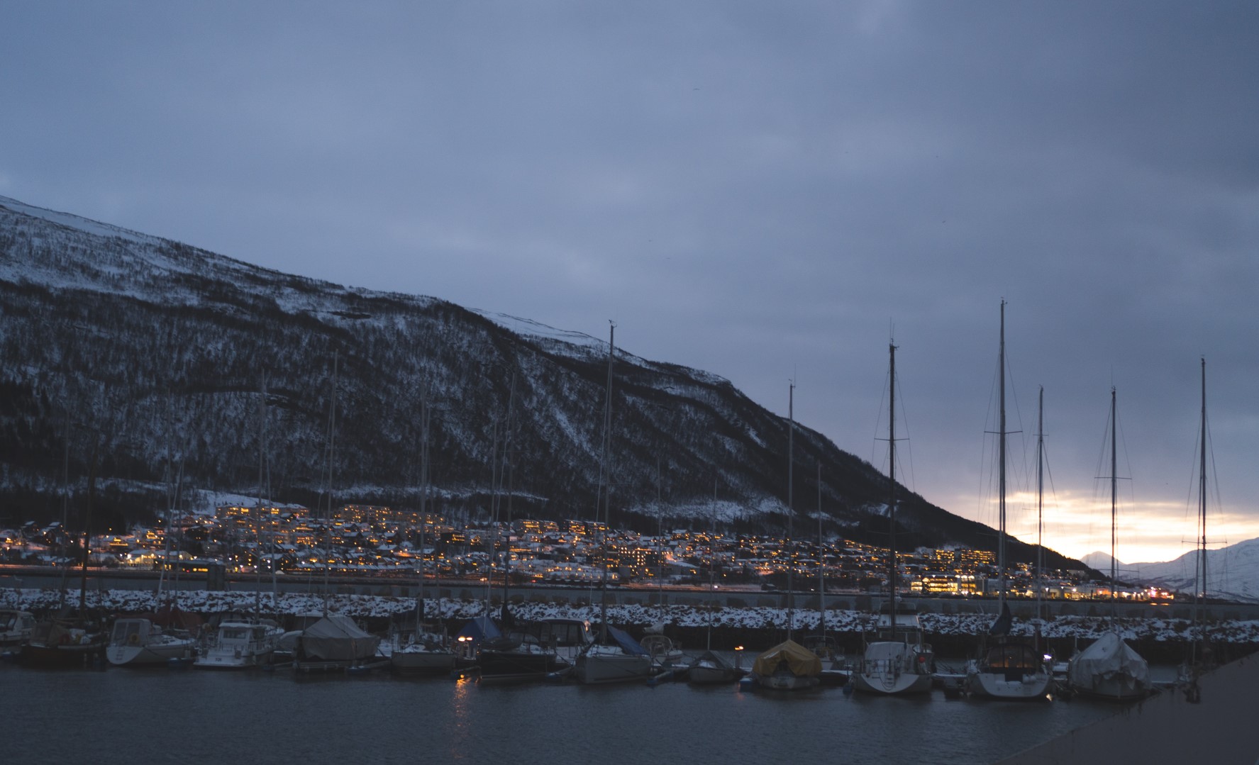 Tromso flights planner - Euro Directions